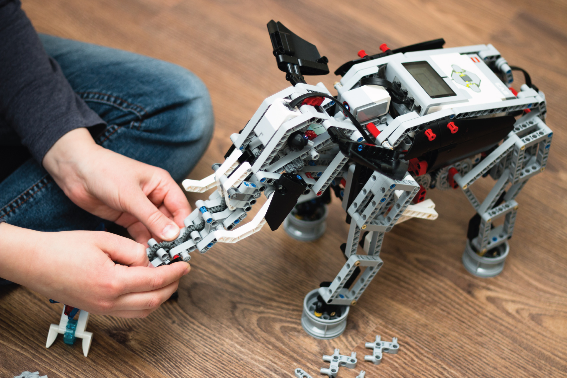 LEGO robotika | e-Hiša